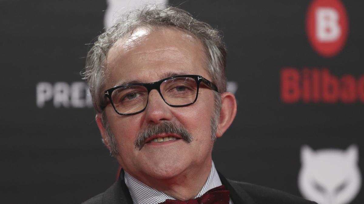 El actor Antonio Durán 'Morris' muestra a quién ha votado en Galicia ...