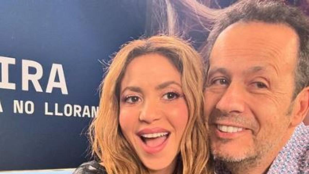 Un dj colombiano le hace una pregunta a Shakira y la respuesta de esta le hace reír al instante