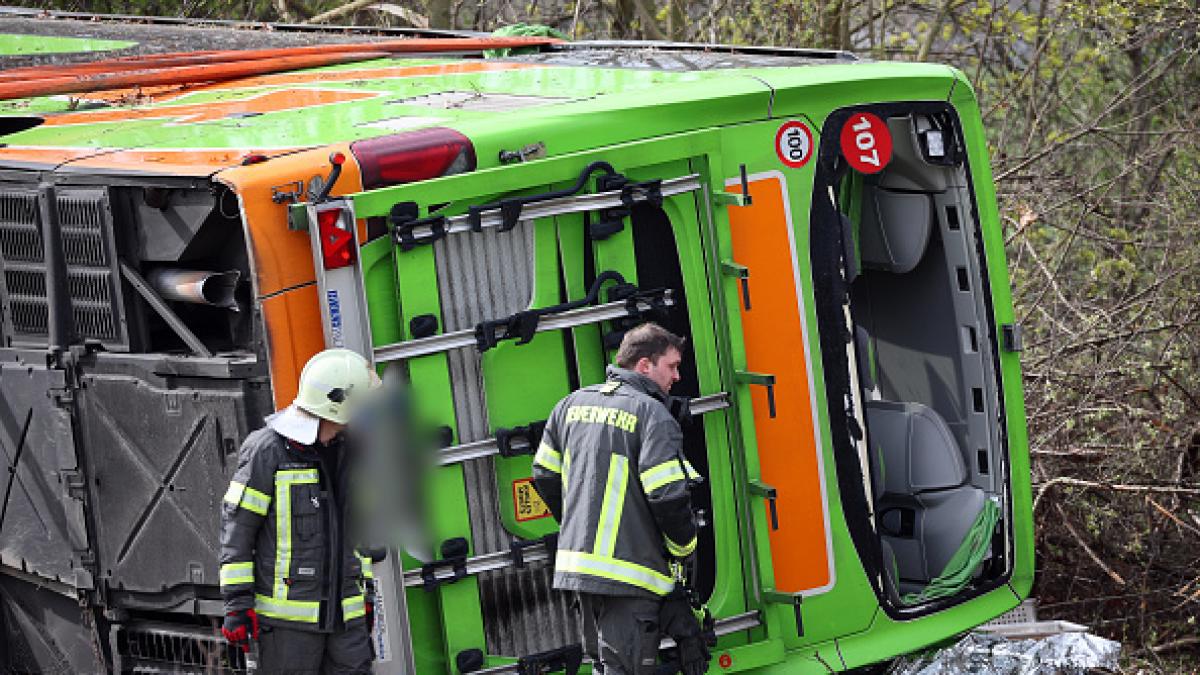 Al Menos Cinco Muertos Y Varios Heridos En Accidente De Un Autocar En