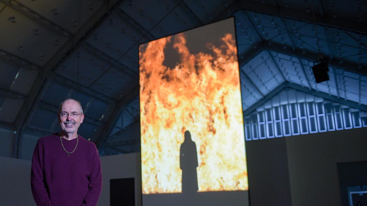 Muere el videoartista Bill Viola, uno de los creadores más influyentes ...