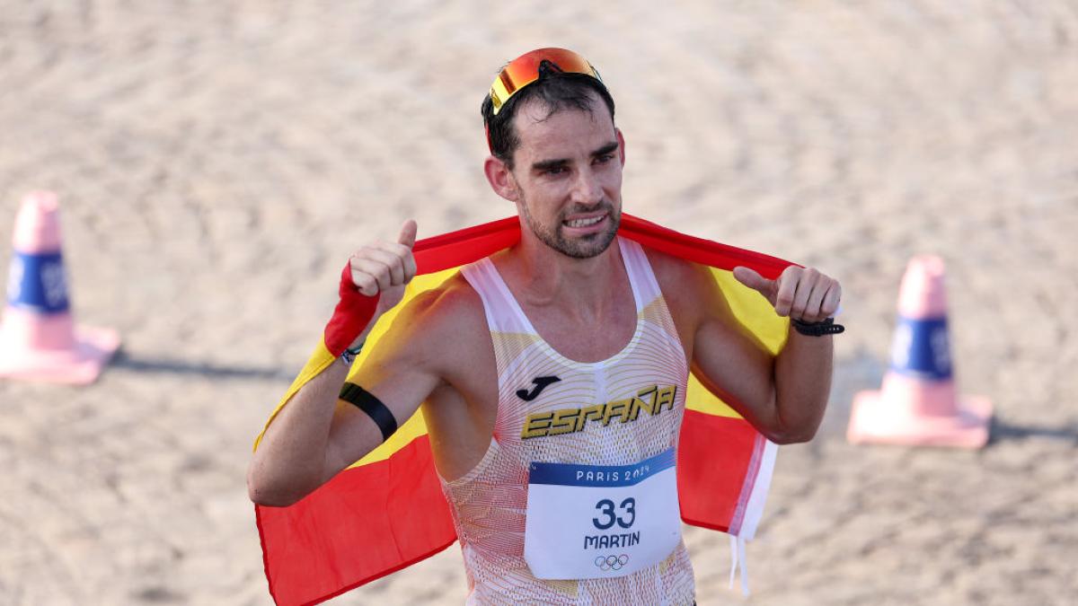 Preguntan a Álvaro Martín qué siente con el oro y su réplica es de 10 ...