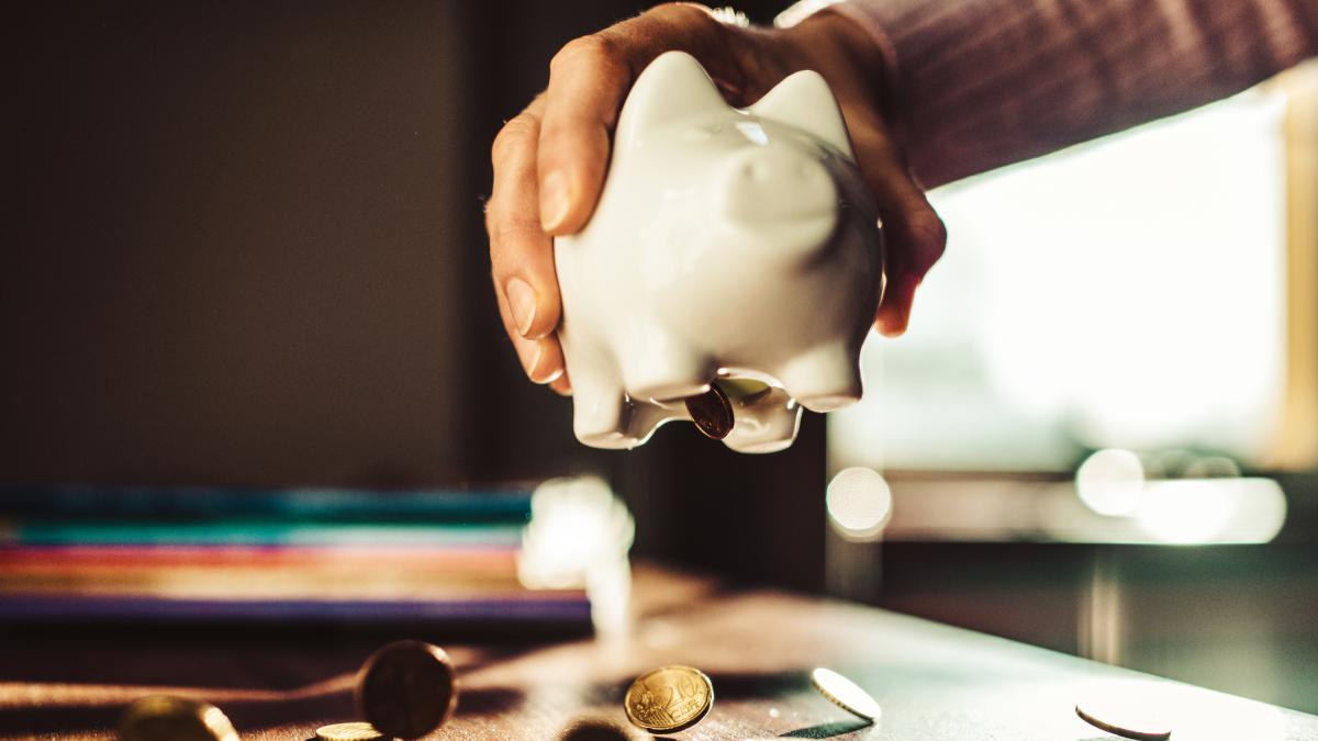 Abre la hucha después de dos años y se encuentra con la sorpresa de la ...