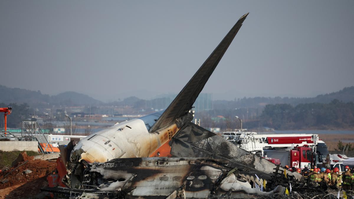 Al menos 176 muertos en un accidente aéreo en Muan (Corea del Sur)