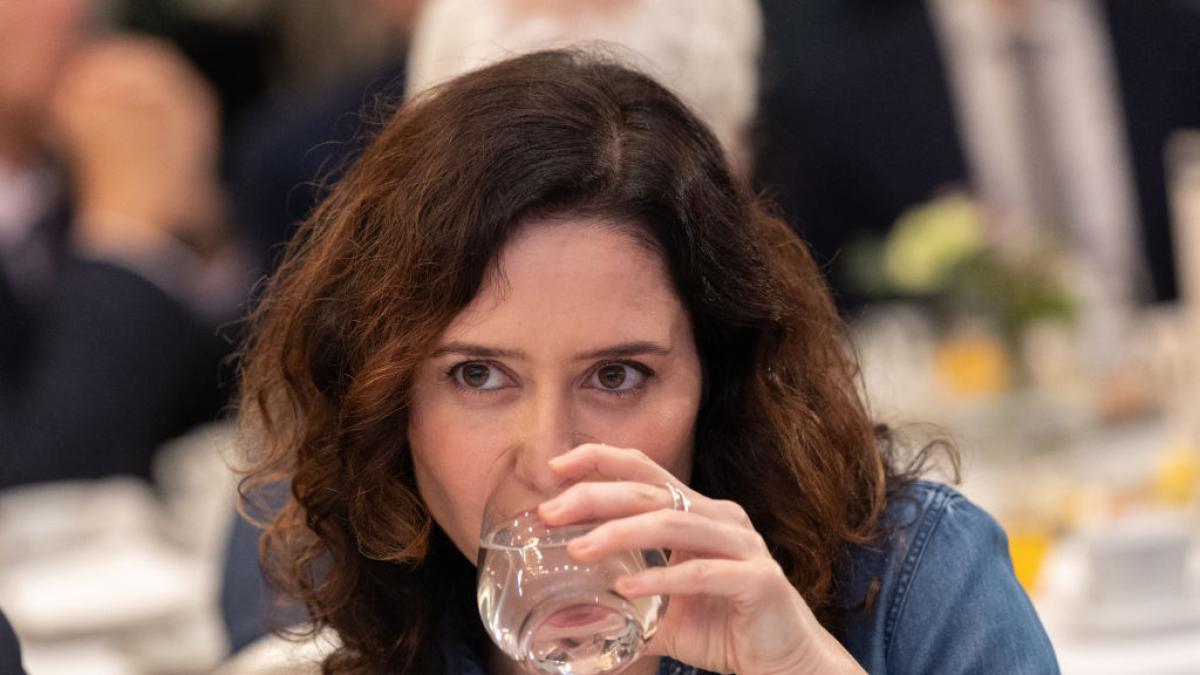 La última de Ayuso llega hasta el Reino Unido: califican con una sola ... La última de Ayuso llega hasta el Reino Unido: califican con una sola ...