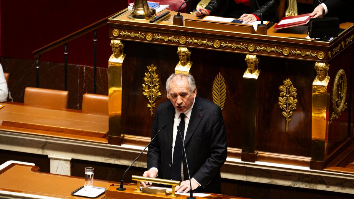 El gobierno francés salva el primer gran escollo: supera la moción de ...