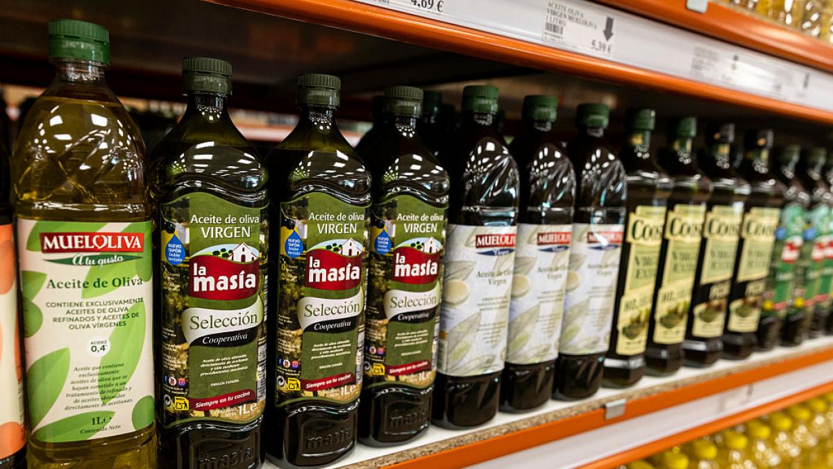 El Corte Inglés mueve ficha en la pugna de los precios de aceite de oliva con mega descuentos y ...