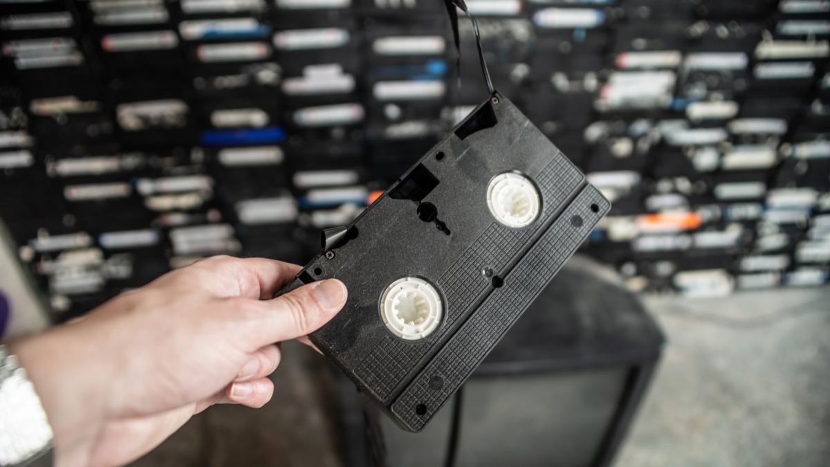 Atención si aún guardas estas películas en cintas VHS: pueden llegar a ...