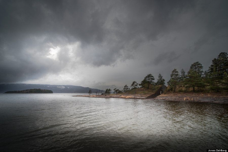 Noruega recordará a las víctimas de Utøya partiendo una isla en dos (FOTOS)