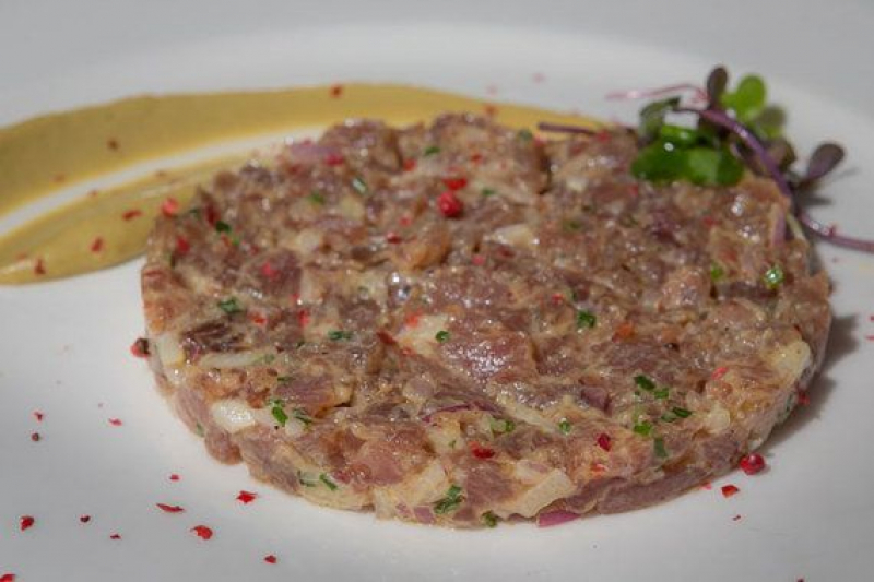 El atún rojo, la mejor carne del mar (solo en temporada)