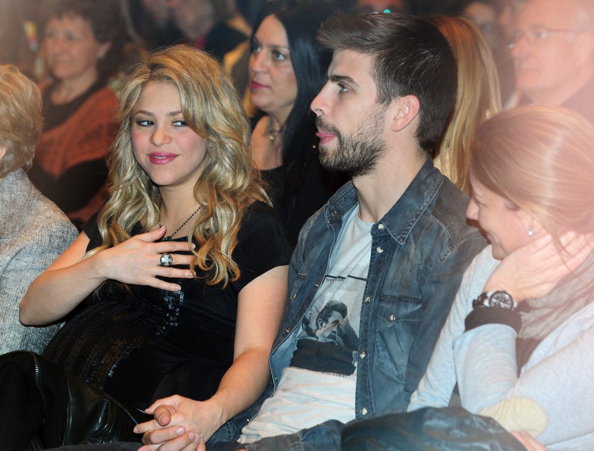 Fotos de Shakira embarazada: luce barriga en la presentación del libro ...