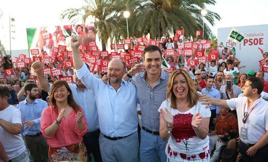 Las fotos del álbum del PSOE con las que hoy flipamos