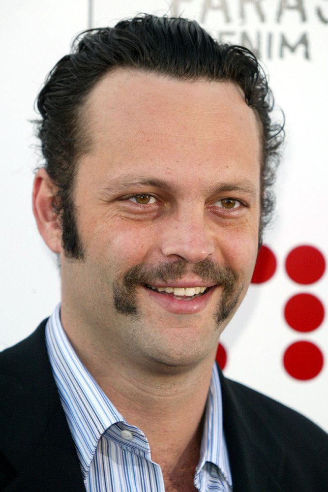 Bigotes de famosos: 51 'looks' para todo tipo de gustos (FOTOS)