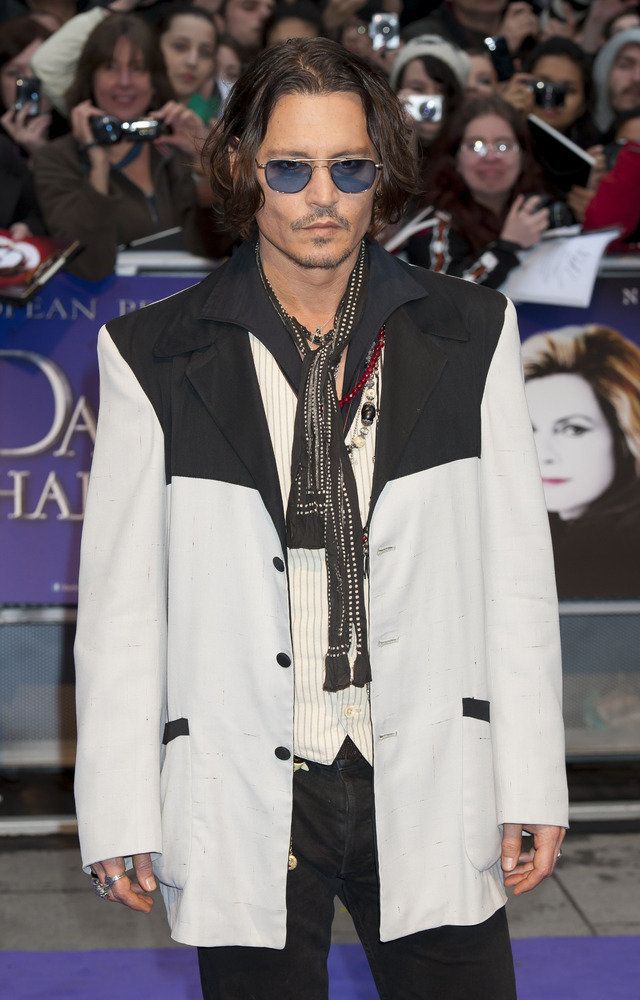 Johnny Depp cumple 50 años: su evolución, en fotos