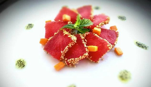 Cómo la sal puede potenciar radicalmente el sabor de la sandía