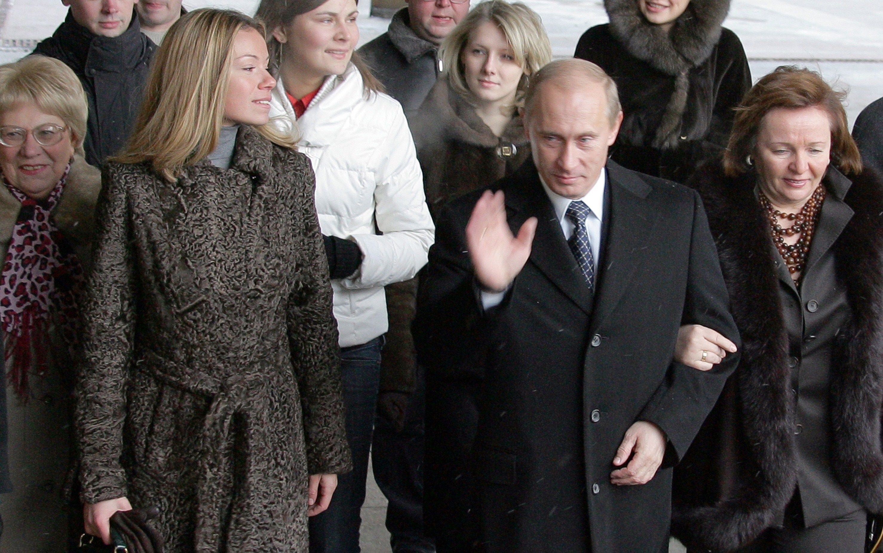 Quiénes Son Maria Y Katerina Las Hijas De Putin