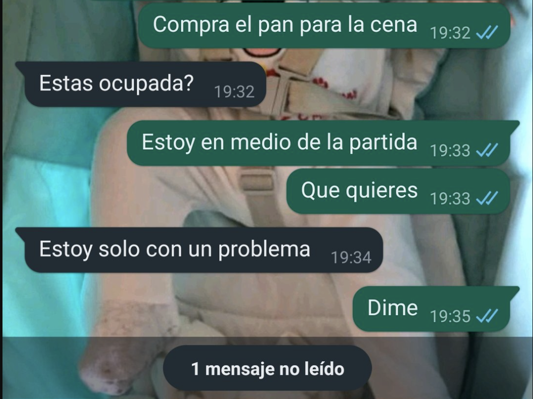 La Guardia Civil alerta: si recibes este WhatsApp desconfía de inmediato