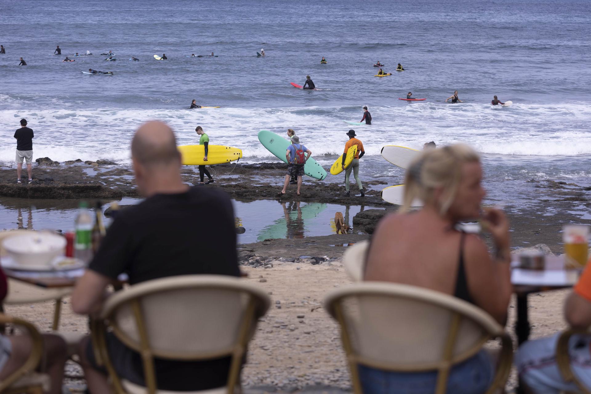Una Sueca Alerta De Lo Que Ocurre En Tenerife Me Temo Que Se Está Convirtiendo En Benidorm