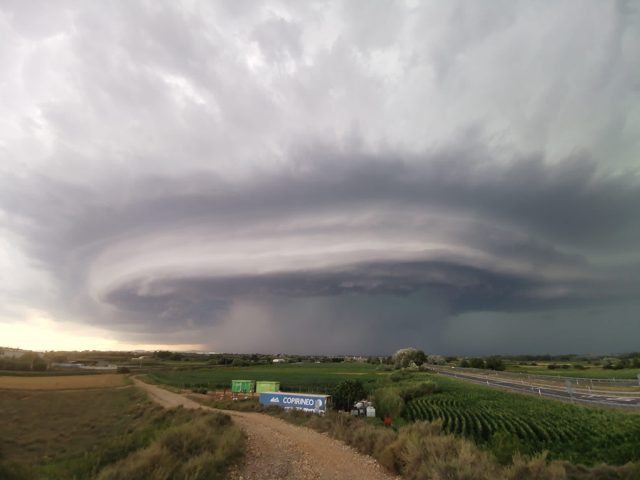 Una supercélula aterradora impacta a Roberto Brasero y hablan del ...