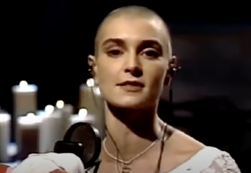 El día que Sinéad O'Connor rompió una foto del Papa y dejó muda a la ...