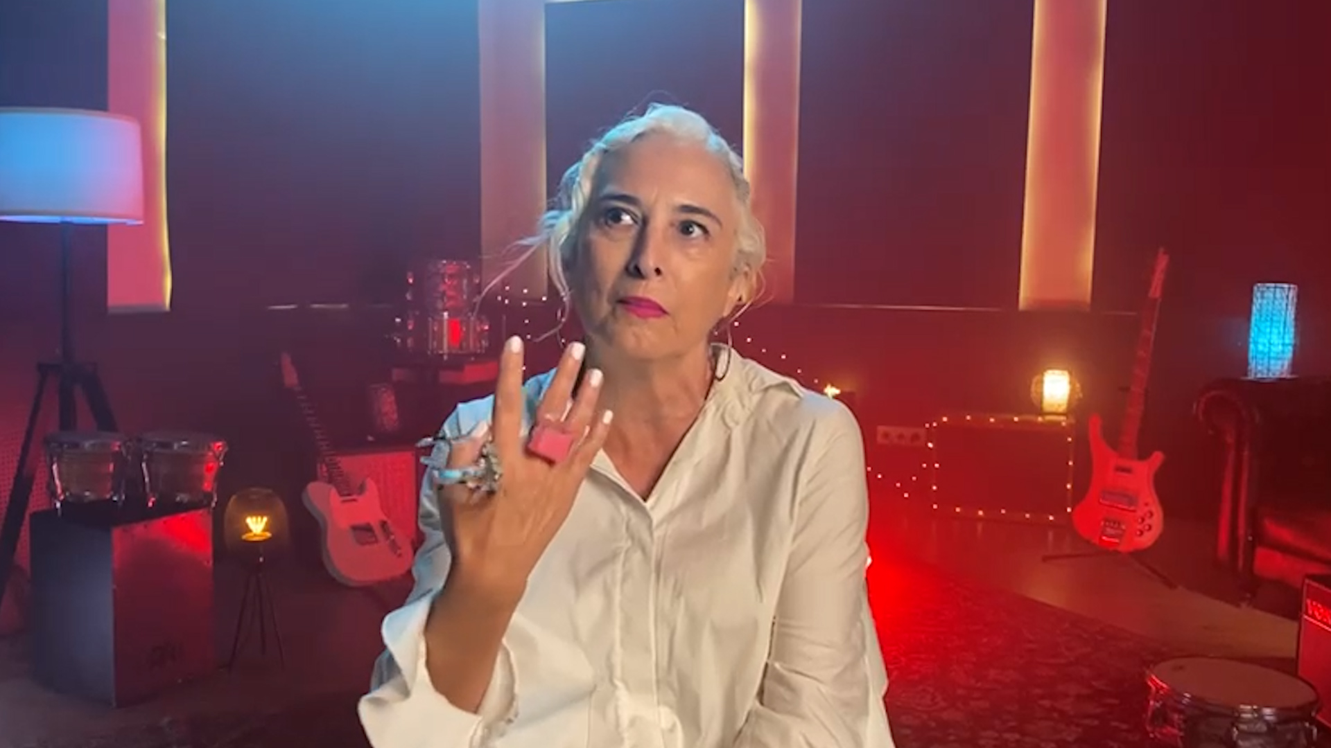 Mariola Cubells: 'Hemos sido educadas con ese mantra de 'las mujeres ...