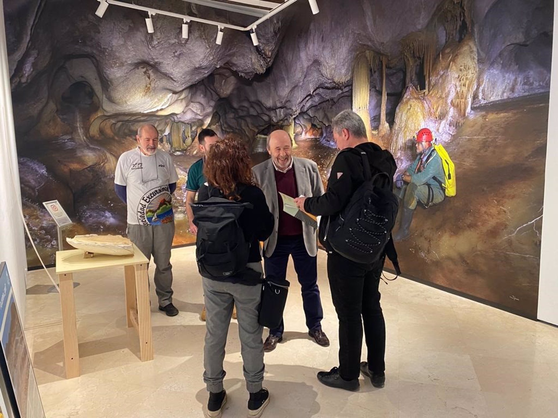 Una cueva única en el mundo ve la luz en Málaga