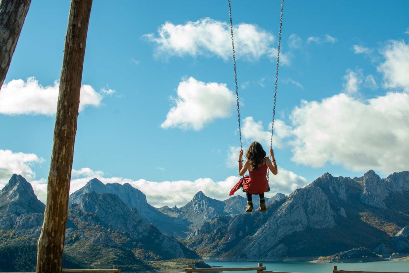 Este es el columpio más grande de España: vistas impresionantes si no ...