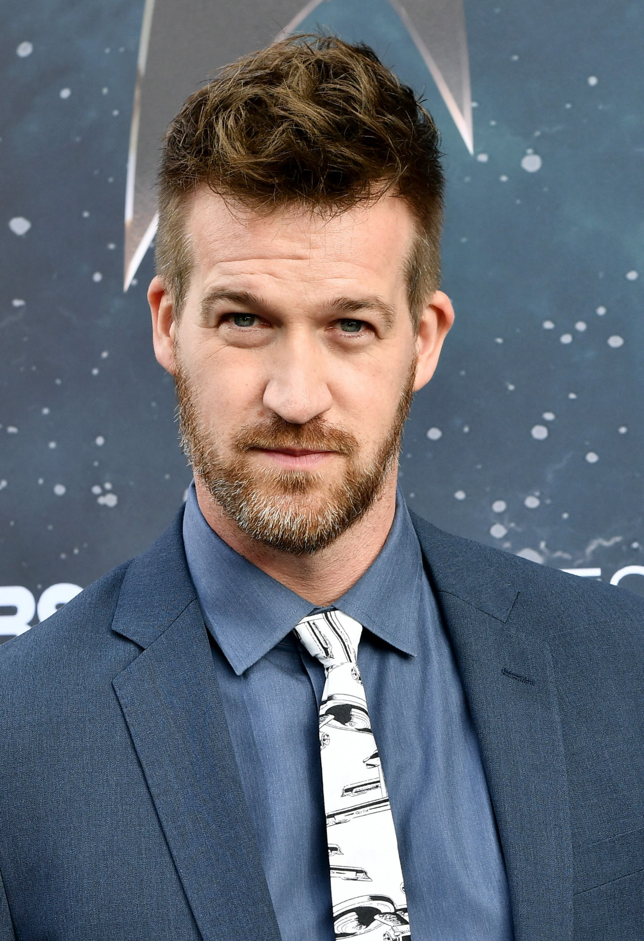 Muere el actor canadiense Kenneth Mitchell diagnosticado hace 5 años ...