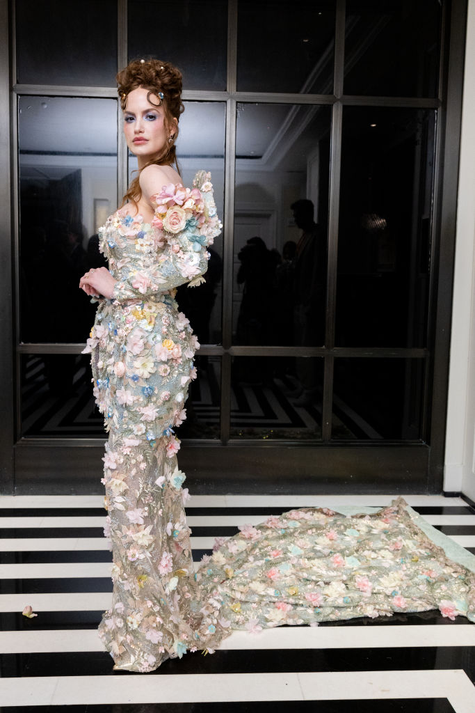 Qué es el 'digitine' y por qué famosos como Kim Kardashian están ...