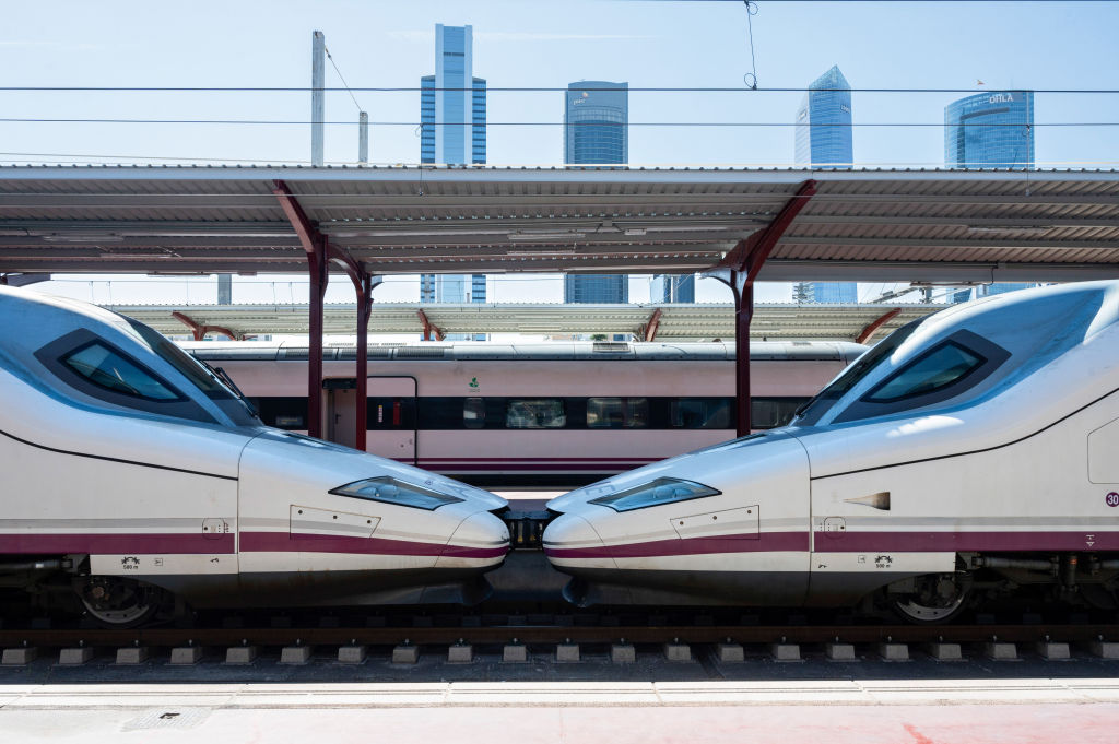 Reactivada la circulación de la alta distancia entre Madrid y València: horarios de los trenes