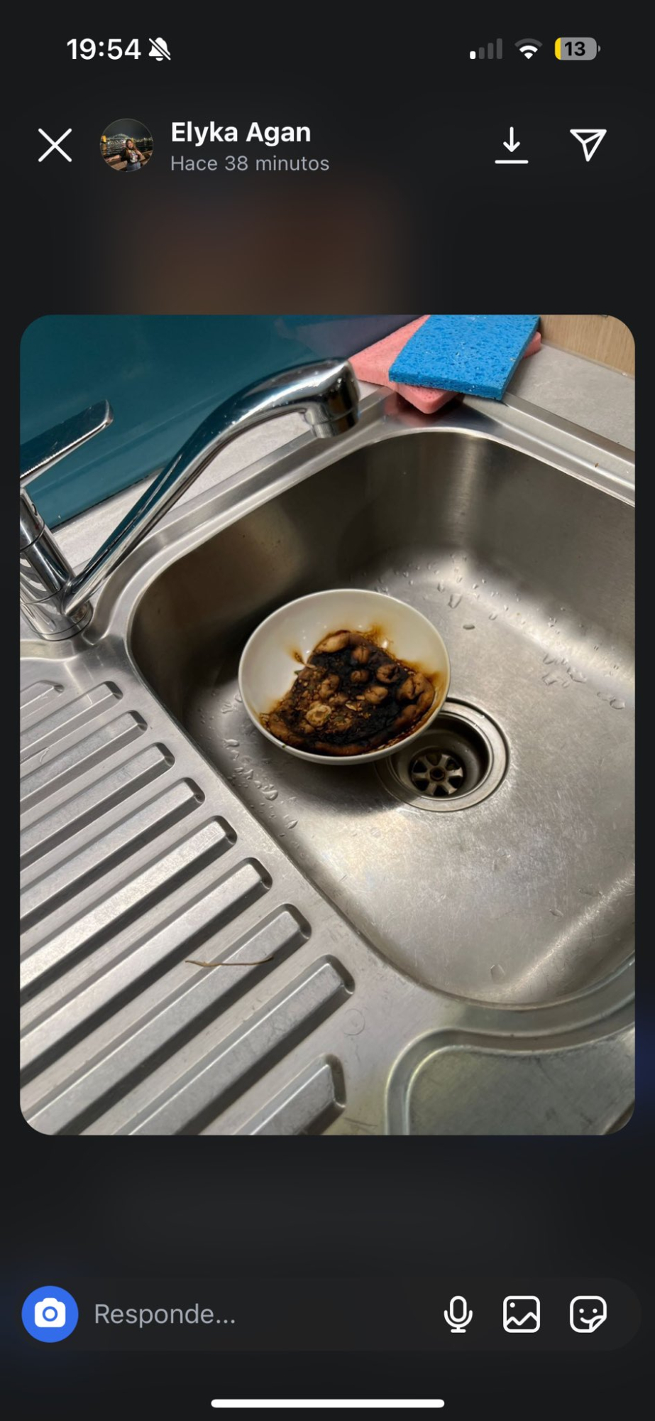 La historia de Natalia, la española endeudada en Australia por calentar ...