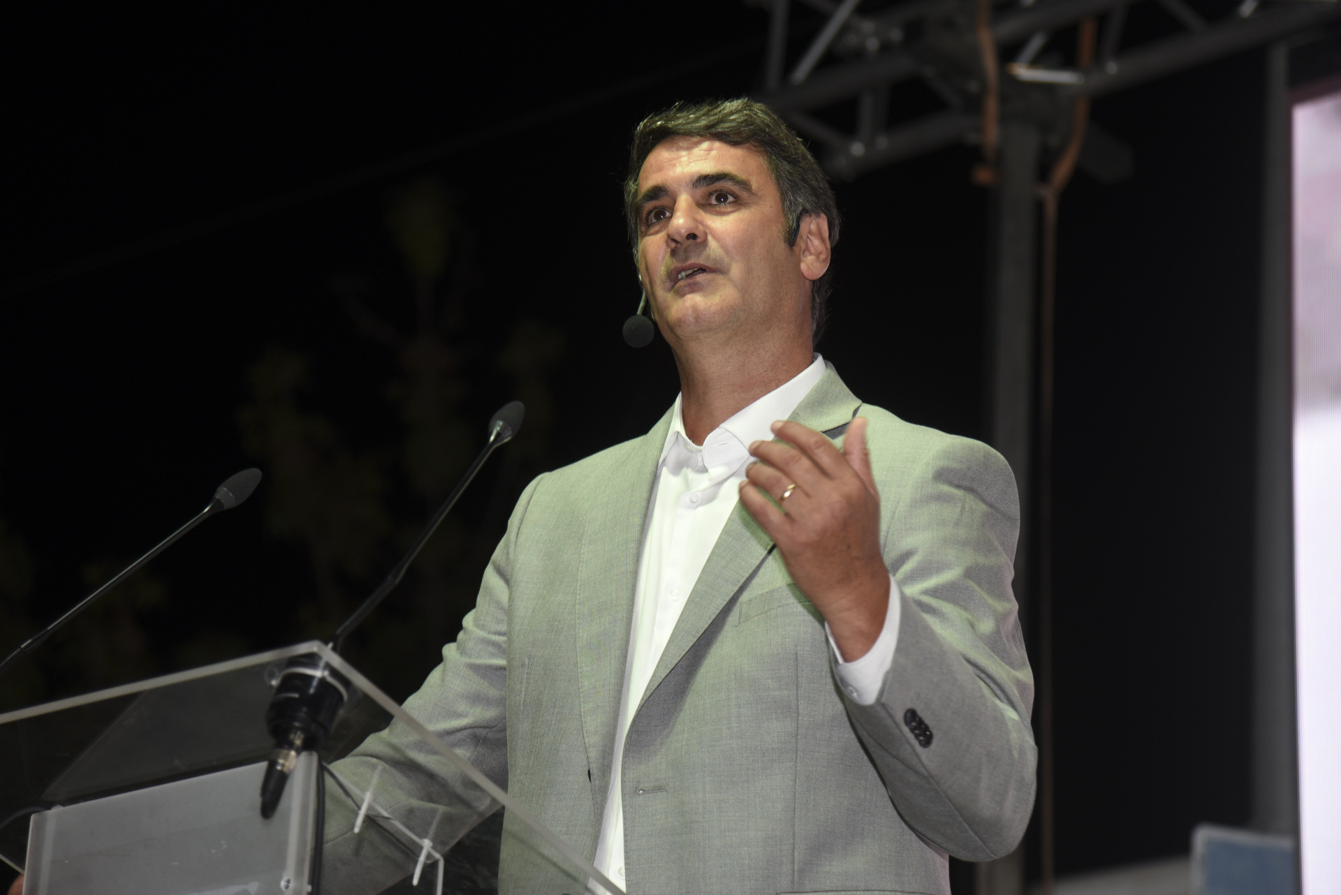 Jesulín de Ubrique, ingresado por un dolor torácico