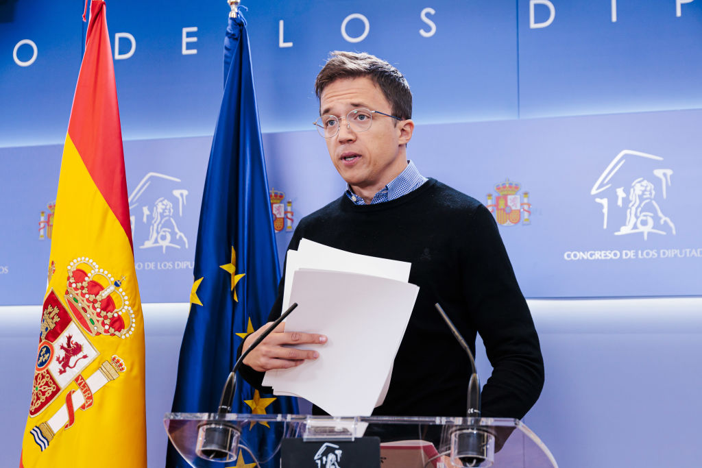 Errejón dimite y deja la política
