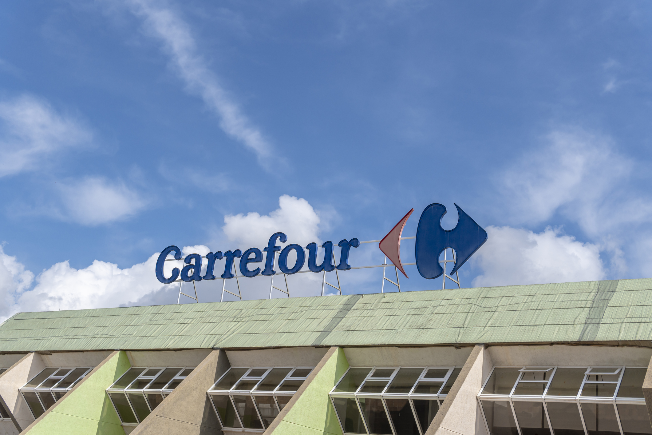 Carrefour lanza cajas sorpresas desde 10 euros con tablets y móviles de ...