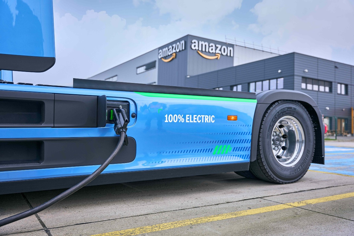 Amazon anuncia su mayor pedido de camiones eléctricos