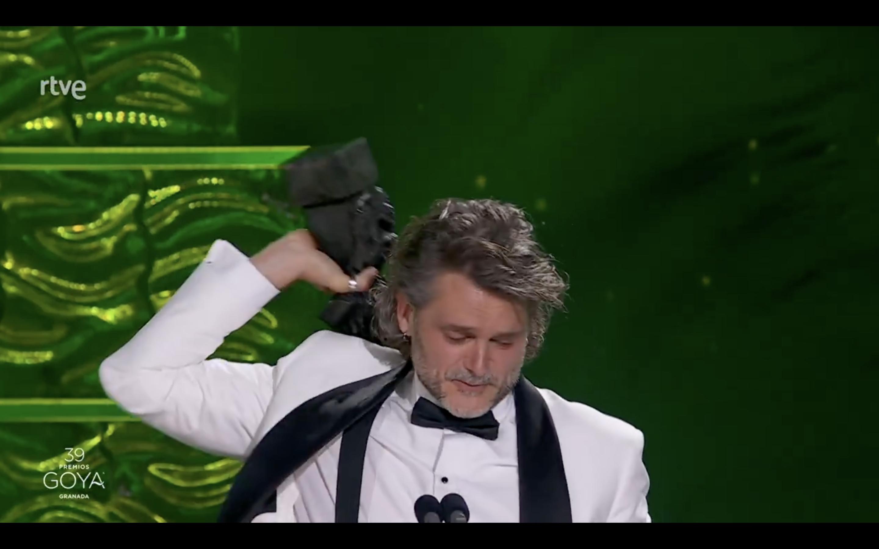 Salva Reina, tendencia en España por la frase final al recoger el ...