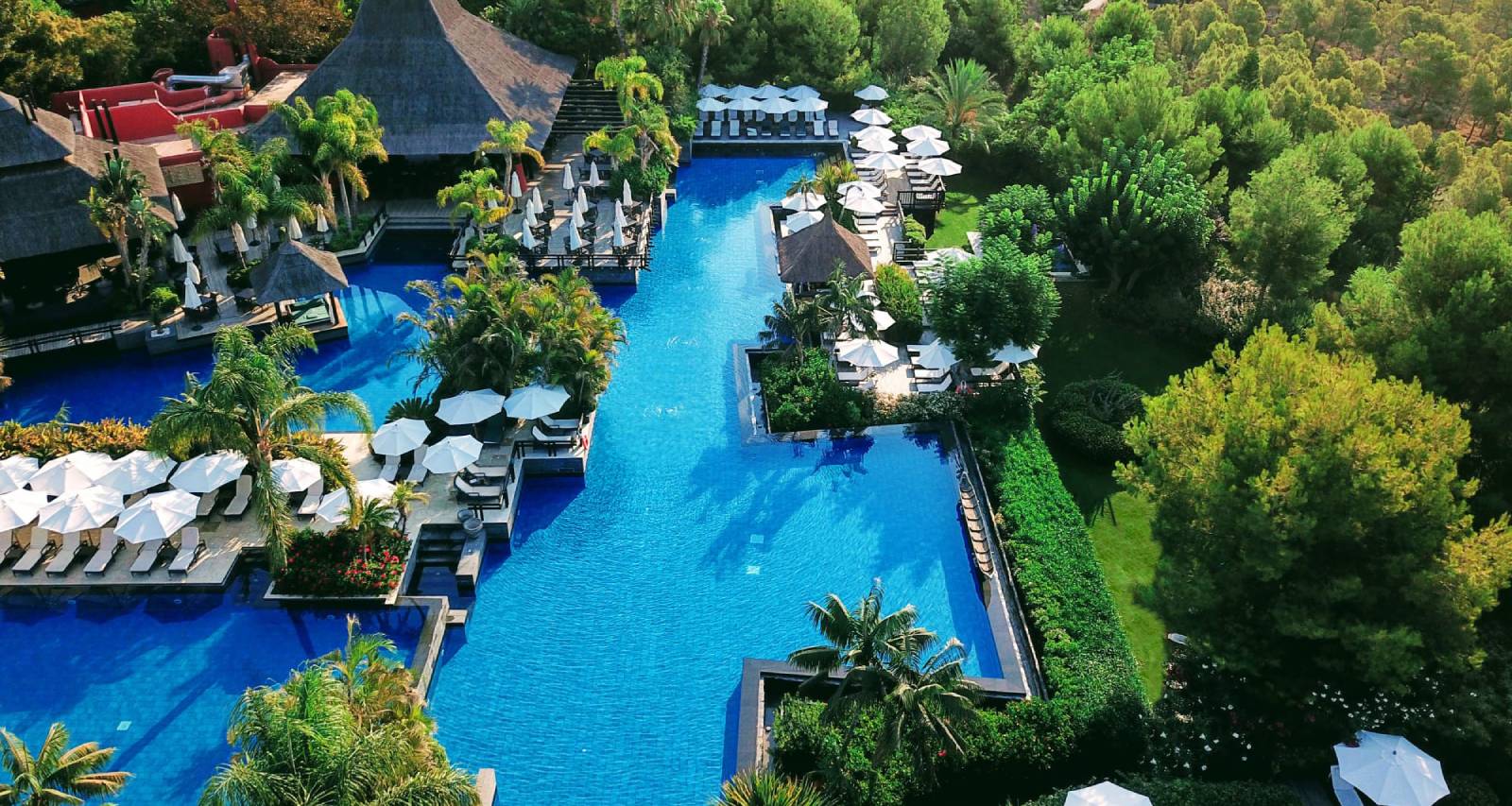 Expertos internacionales eligen como mejor hotel del país al resort en ...