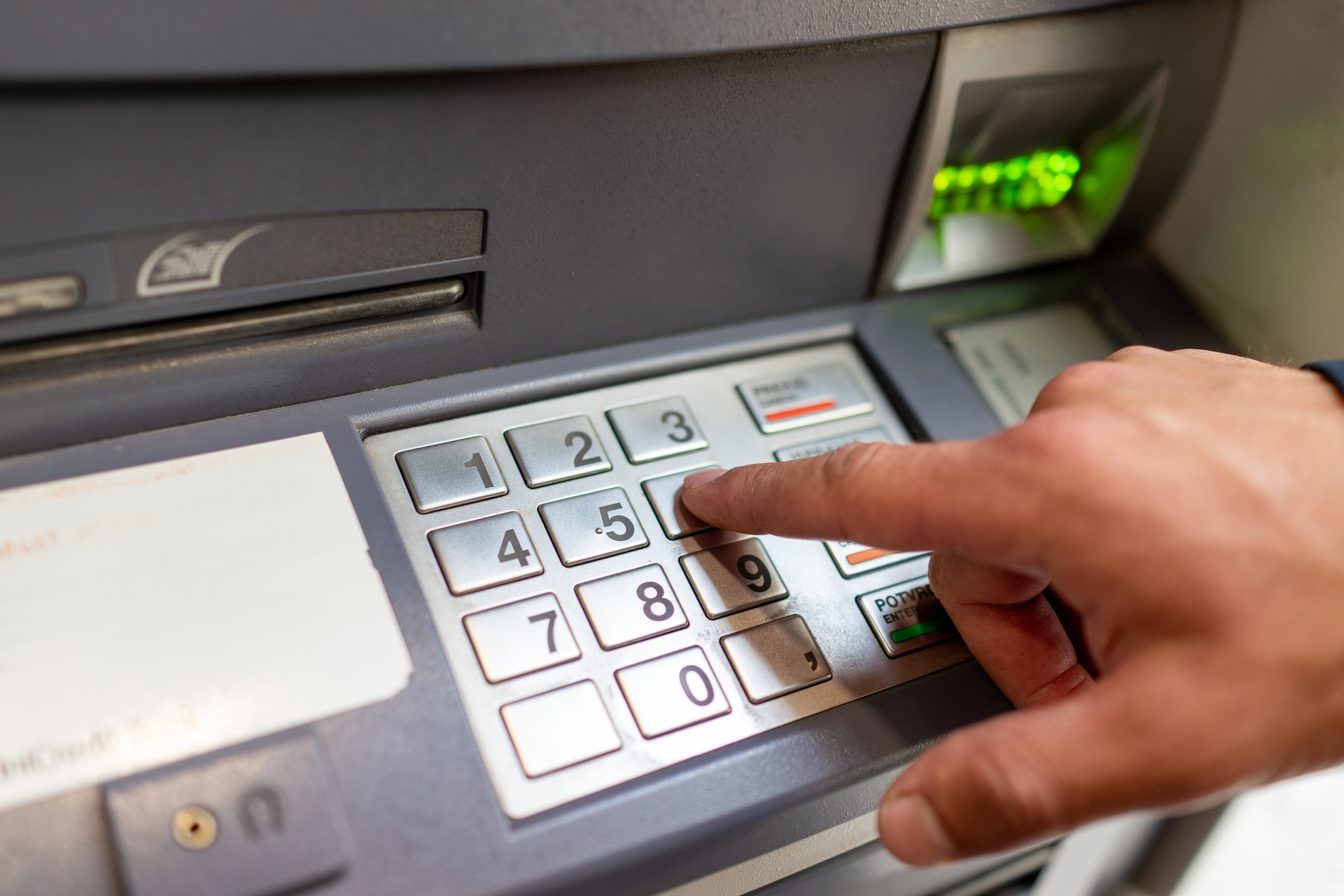 Revisan 29 millones de códigos PIN y piden cambiarlos inmediatamente