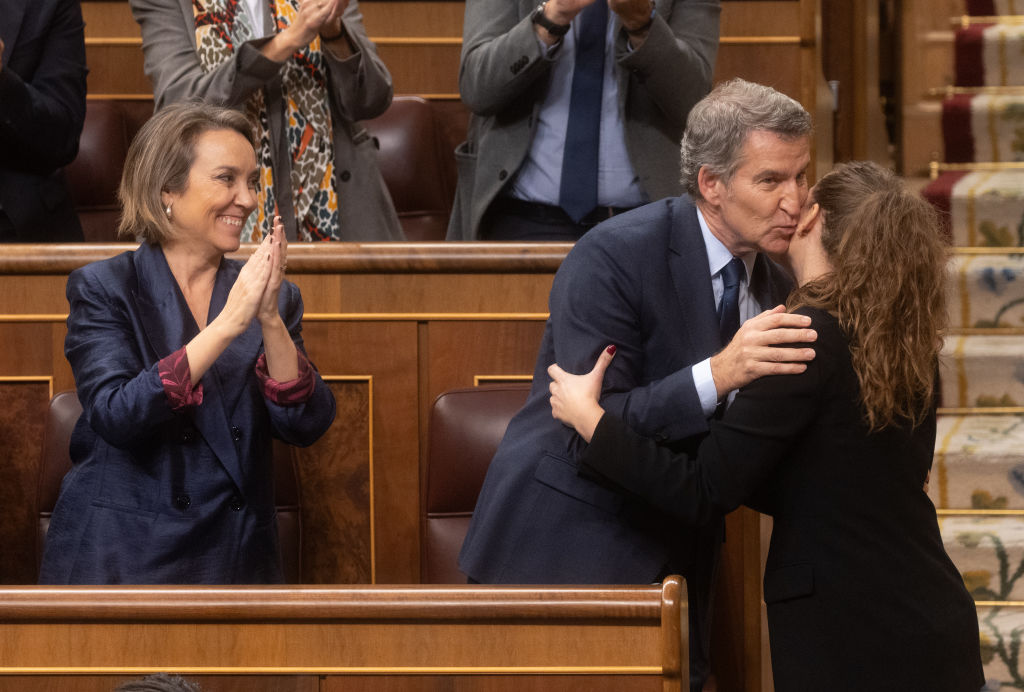 Feijóo ultima su 'revolución' en el PP: “Un congreso es para hacer cambios'