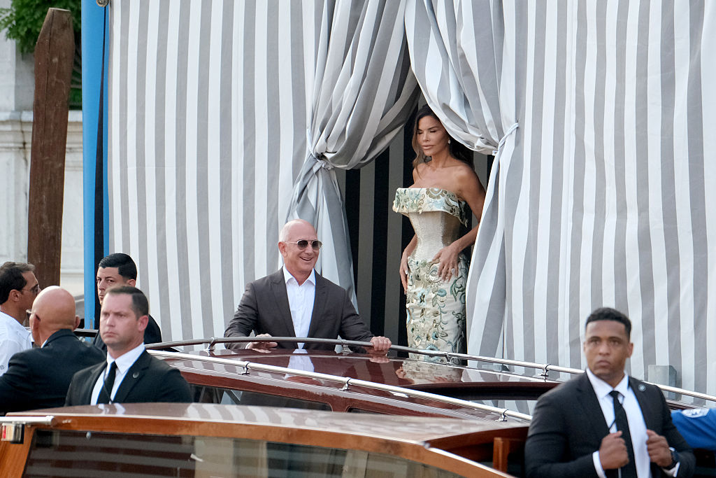 Jeff Bezos y Lauren Sánchez se dan el 'sí' en una ceremonia blindada en una isla veneciana