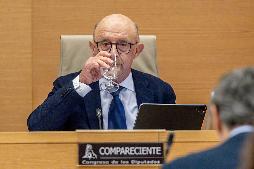 Ferrovial pagó casi 600.000 euros a la asesoría de Montoro para ...