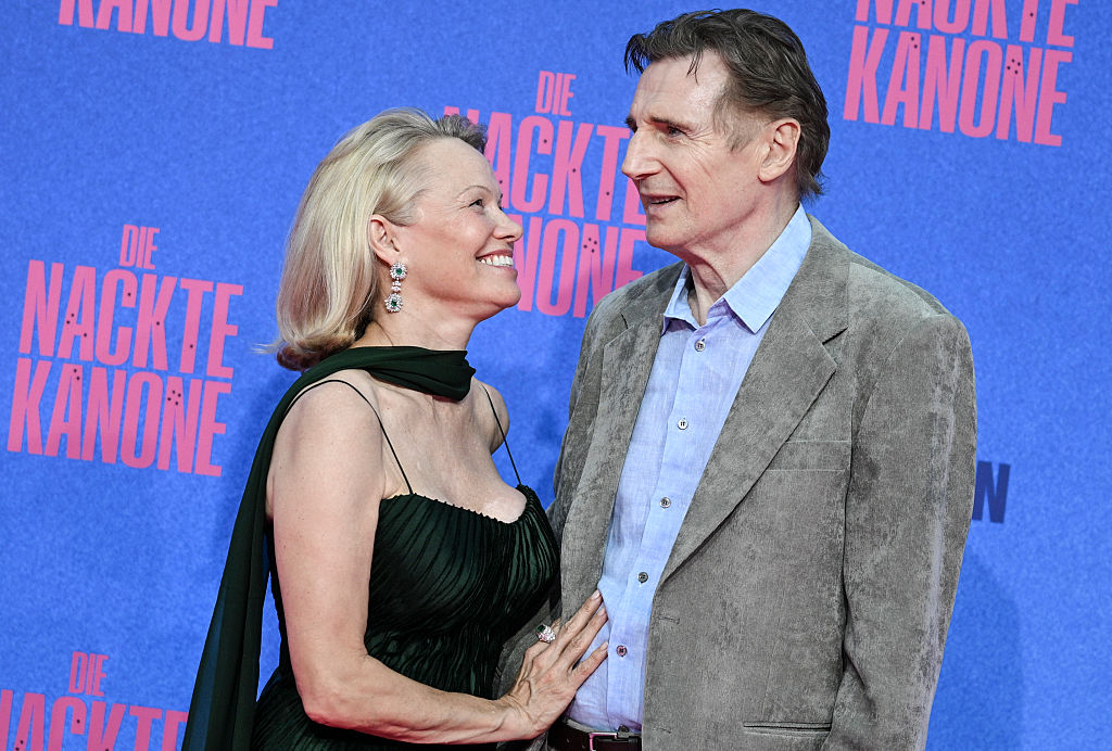 Ya tenemos la pareja sorpresa para este verano: Pamela Anderson y Liam ...