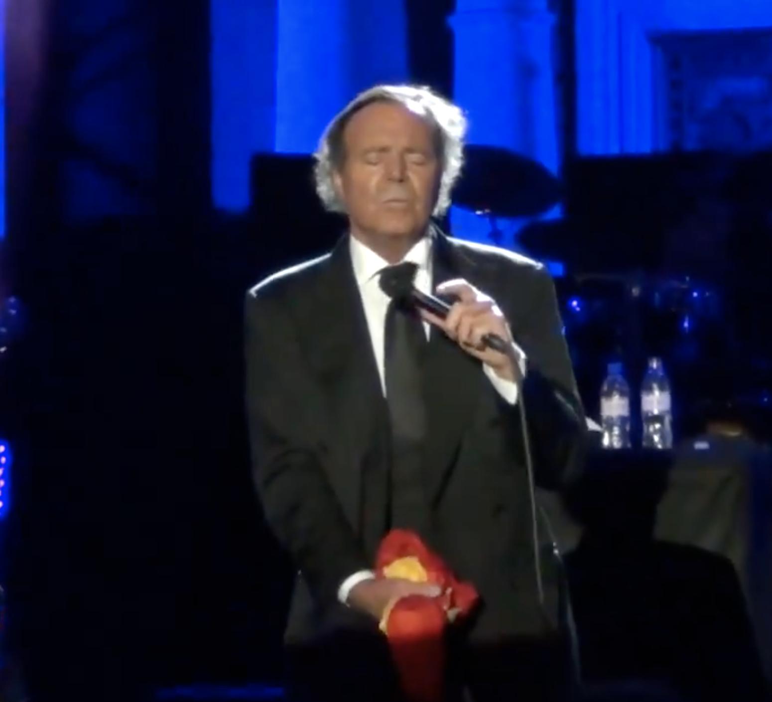 Tras el gesto de Melendi con la bandera de España se comparte lo que ...